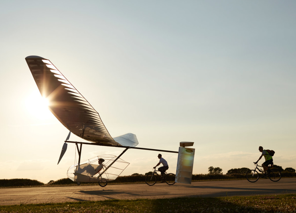 Popular Mechanics: The Improbable Pedal-Powered Flying Machines – Jeff Wise